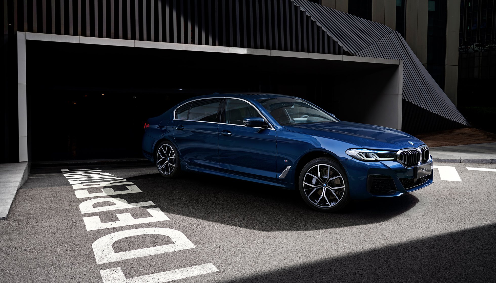 BBA immortal fights, 56E adds a newcomer!Have you hit the 2021 BMW 5 ...
