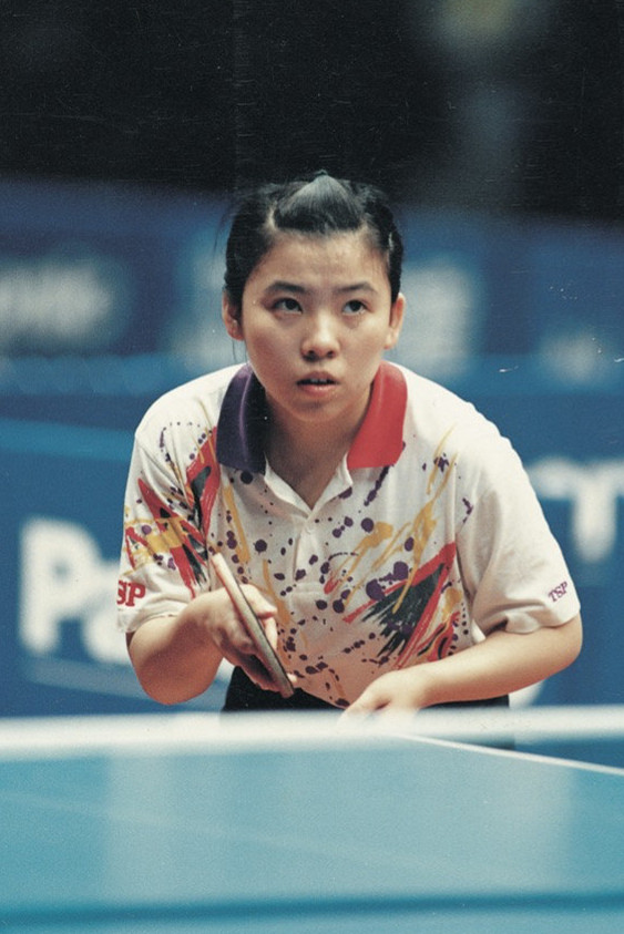 What has Deng Yaping experienced from the "Queen of Table Tennis" to ...