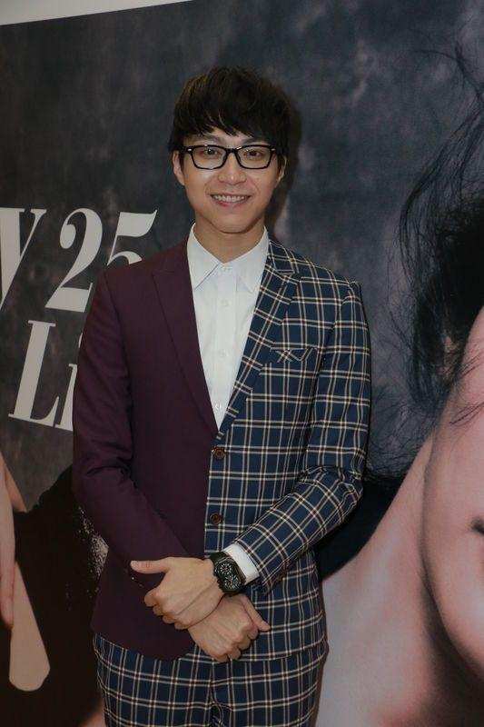 The old photos of TVB top Xiaosheng Xian and Deng Ziqi were ridiculed ...