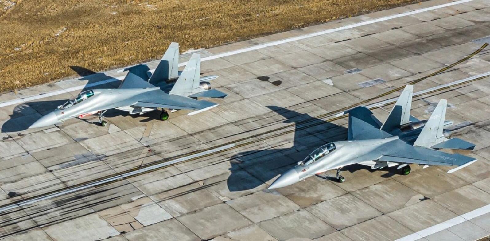 The new stance of J-11BH is unveiled!The collective renewal of the ...