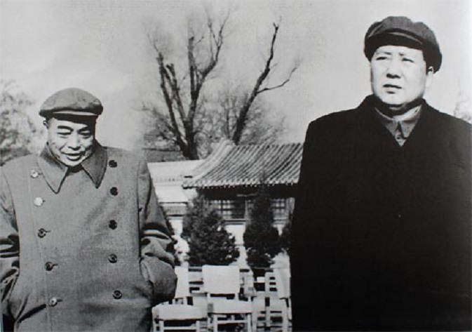 Peng Dehuai received the "Mao Zedong Mutiny" secret letter and saw the ...