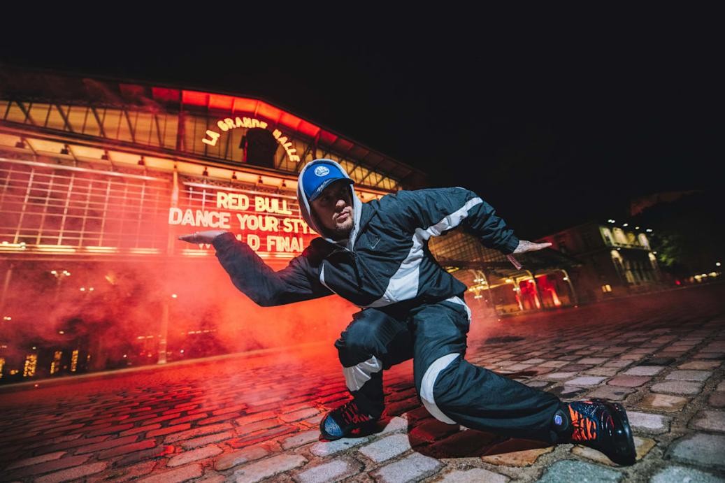 "Hip-hop 4" Dancer Awards: "Bounty Hunter" Champion Reaper POPPIN C of ...