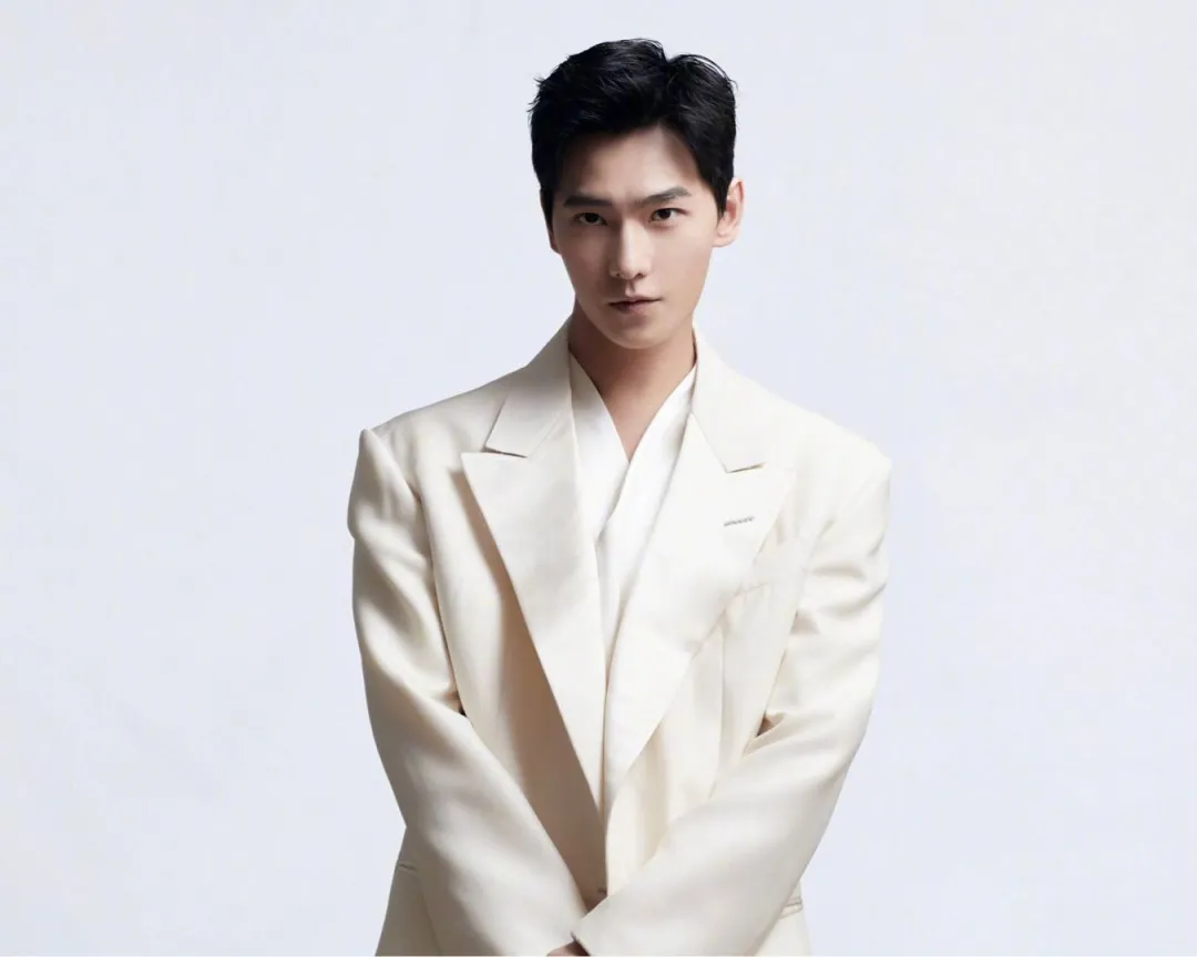 Little Gossip, Masz Chibo Jingtang, Li Pill, Yang Yang, Di Li, Joe Xin ...