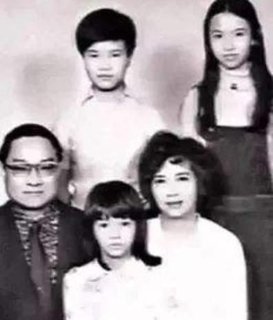 Lin Leyi: Intervened in Jin Yong's marriage at the age of 16 and forced ...