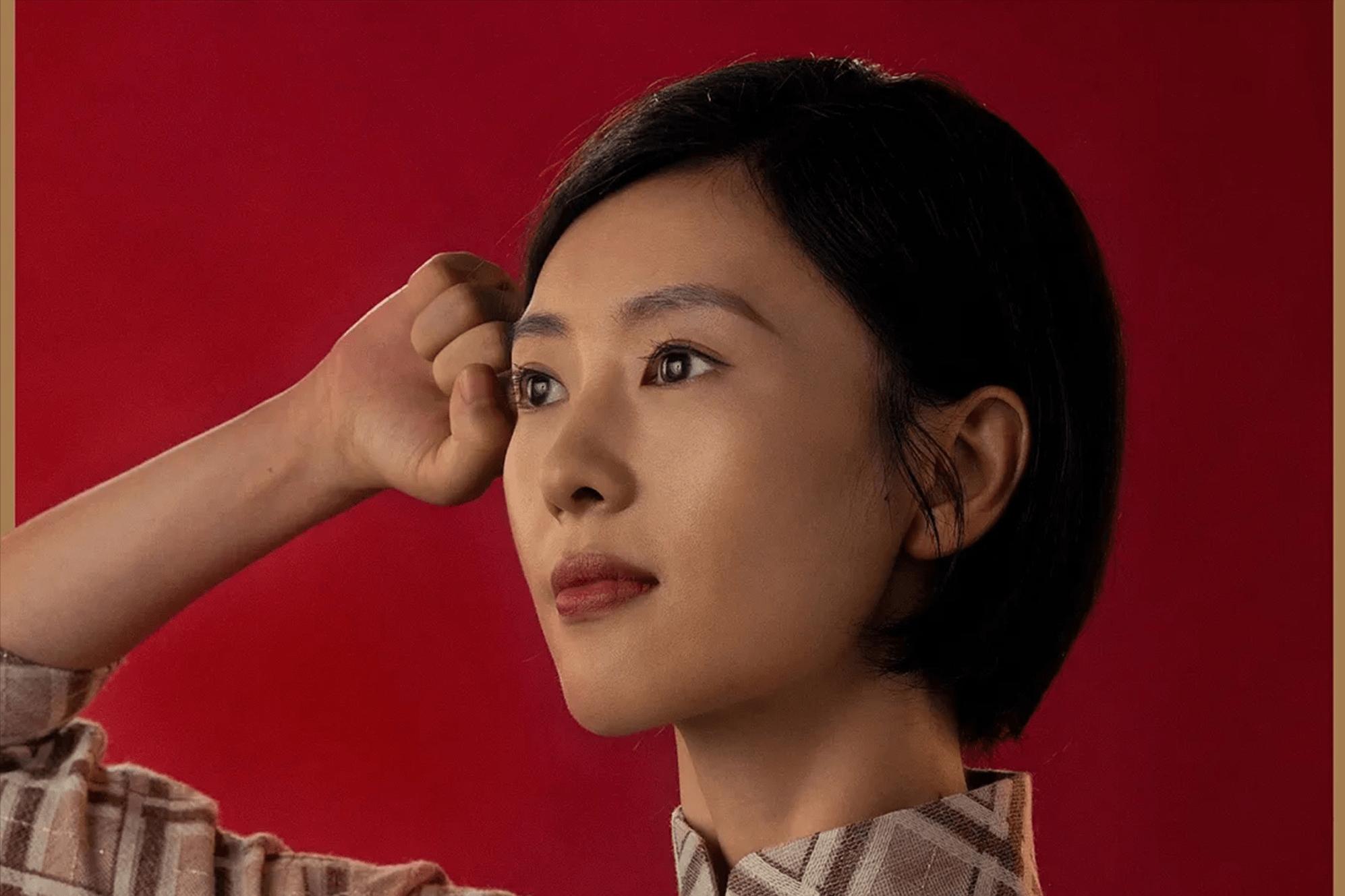 How to talk about the love of the spy?Introverted and restrained ...