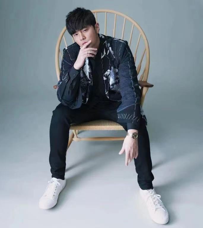 Luxury car watch Sotheby's, Jay Chou even shows off his wealth - iNEWS