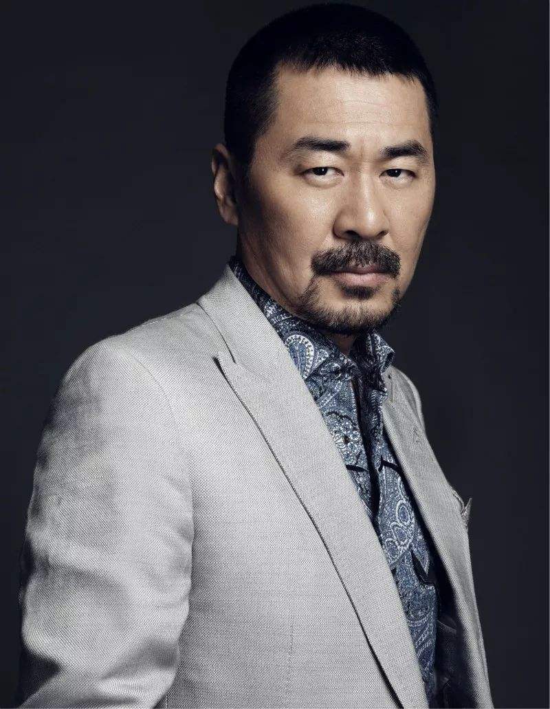 Chen Jianbin became a humorous performer on variety show, and his desire to survive is too funny ...