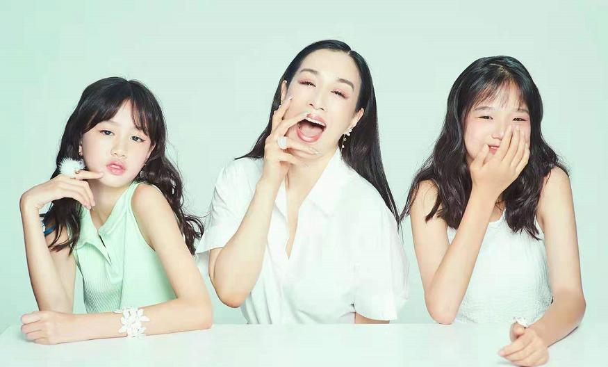 Christy Chung takes pictures of her mother and daughter!Koala and her ...