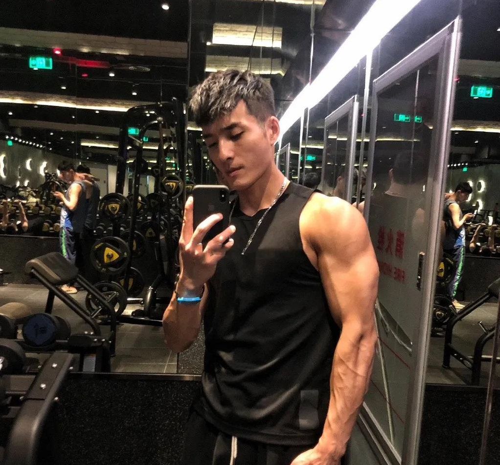 The 26-year-old guy works hard to get a perfect figure. The muscle ...