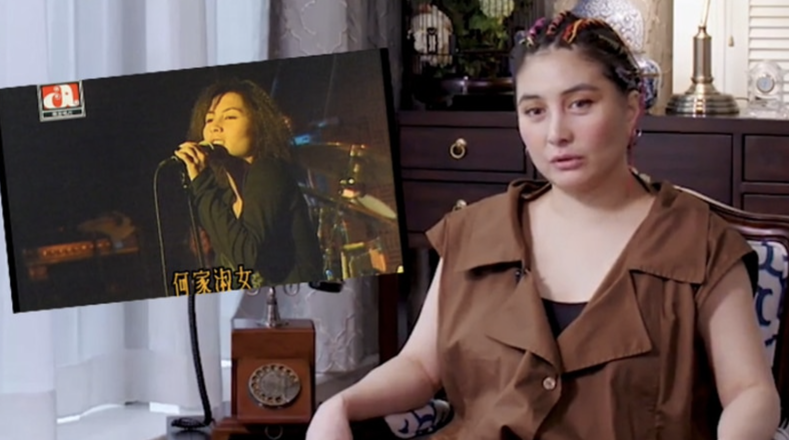 He Chaoyi shared her life insights on the show, thanked her husband for ...