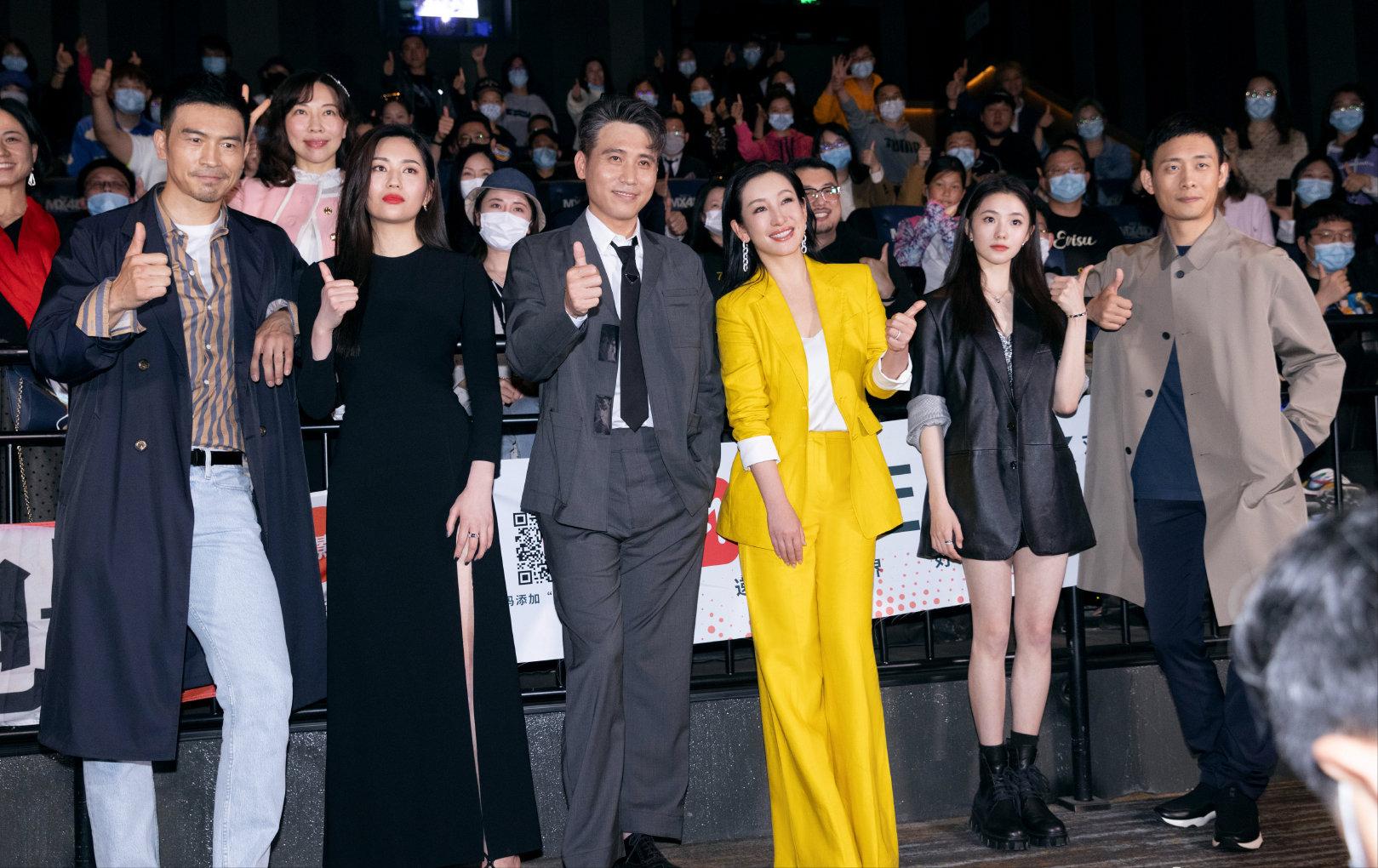 Zhang Yimou chose "Mou Girl" again, and made his debut in the beauty of ...