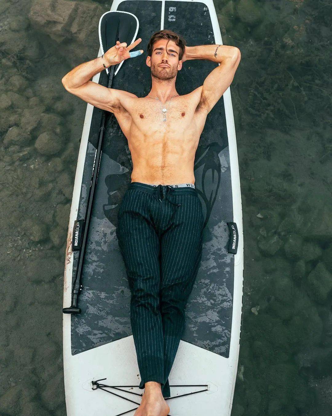 German male model Janis Danner, every muscle is exquisitely trained ...