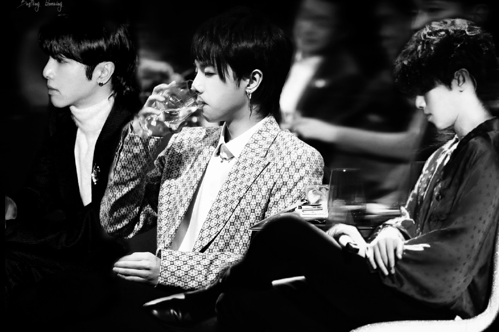 Lonely Walker, Ultimate Singer-Chinese Music Circle [Hua Chenyu] - iMedia