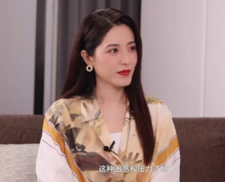 Zeng Li said that he was not bound by age, and graduated to play the ...