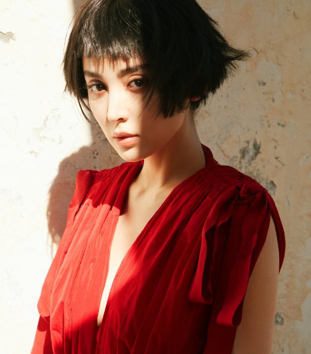 Guli Nazha's ultra-short hair style is coming, a new attempt is full of ...