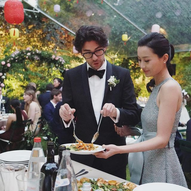 39-year-old Chen Fala gave birth to her daughter without makeup, with a ...