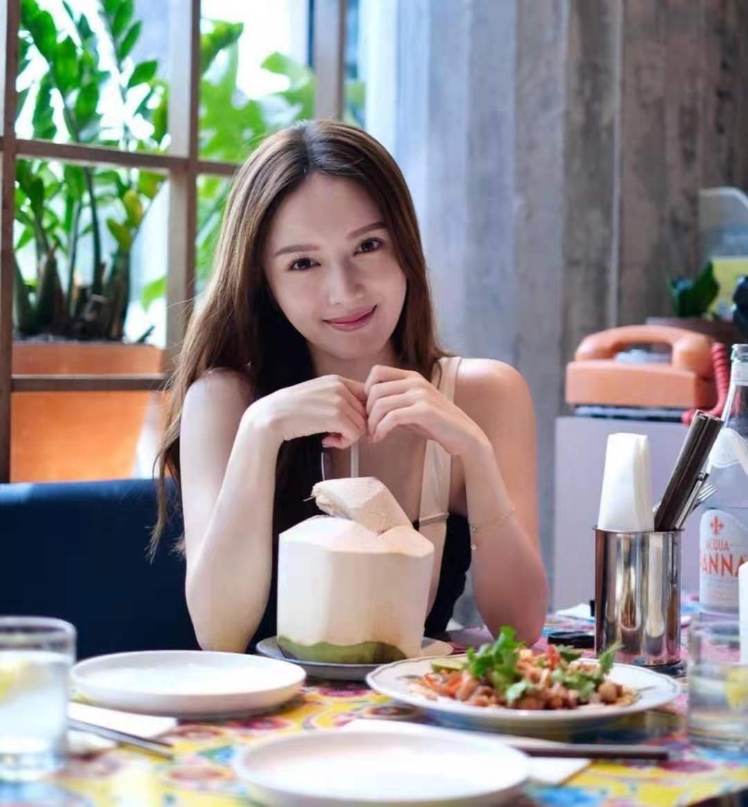 Gigi Lai!TVB goddess Xiaohua Kwong Jieying Xiaolu sexy punching photos, sweet smile wins praise ...