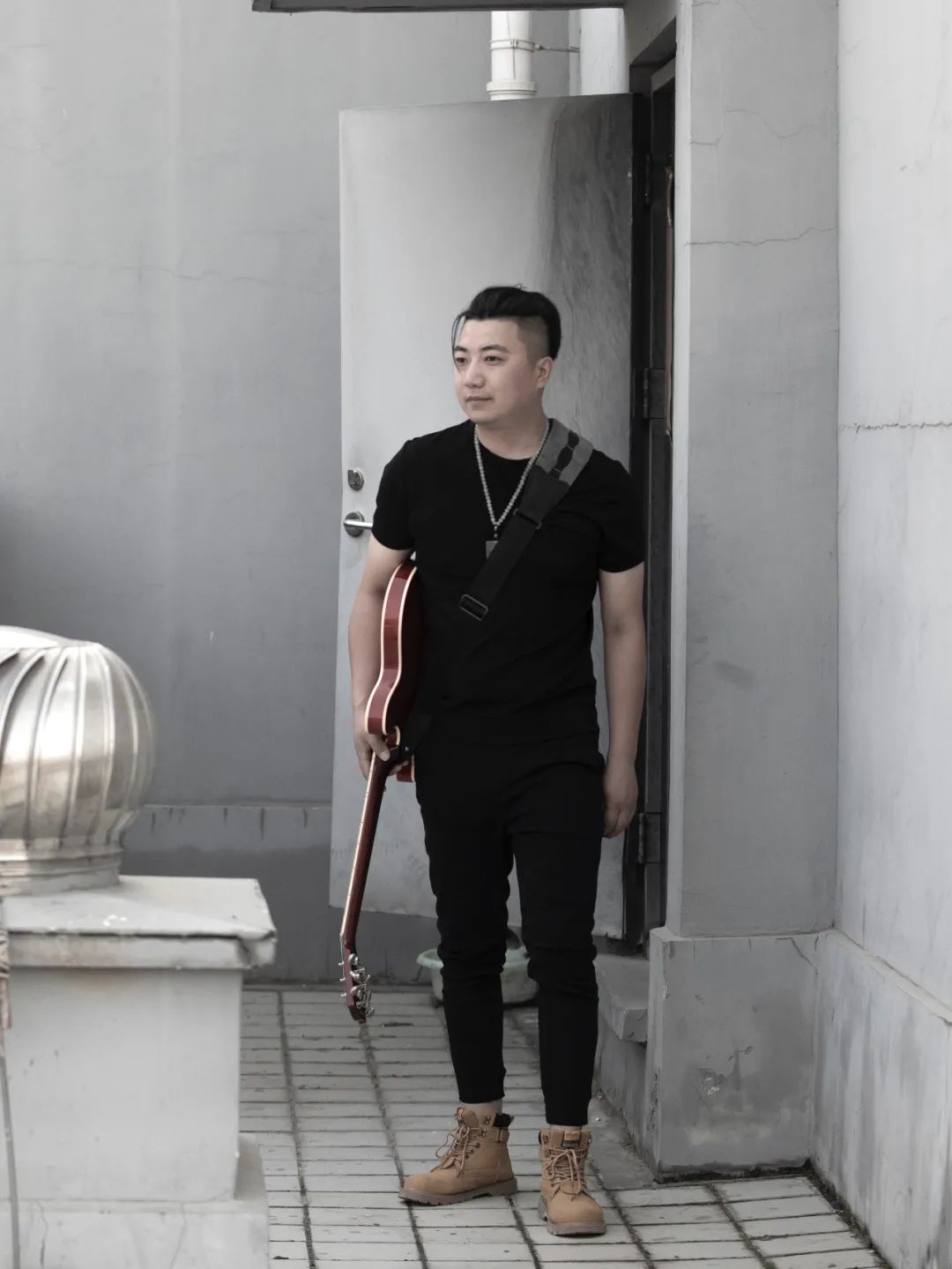 Musician Wang Xishuang's latest 2021 single "Drinking Bar Friends" will ...