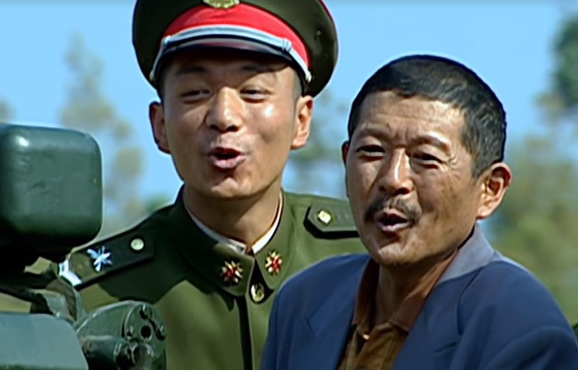 The death of a "non-famous actor" triggered a collective mourning in ...