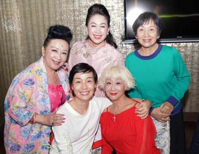 Chen Manna celebrated her 70th birthday, "the queen of ghosts" Wang ...