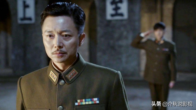 He is Zhang Jiayi's classmate, because he offended Song Jia for 10 ...