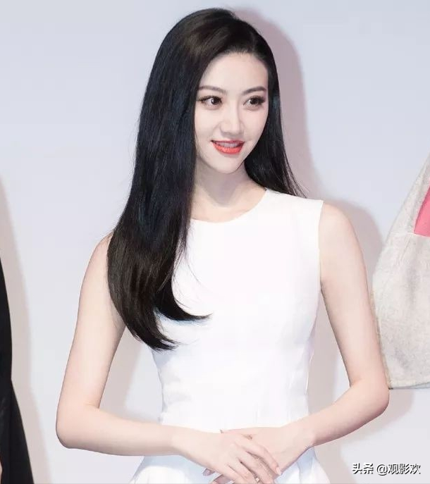 CCTV "makeup remover" is too powerful! Jing Tian became "Jingtian ...