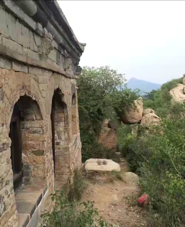 Baofeng Mountain, Xinyi Town, Lishidong, Luliang City, Shanxi Province ...