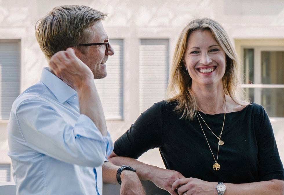 She is Felipe's ex-girlfriend. She confided her heart after 20 years of ...