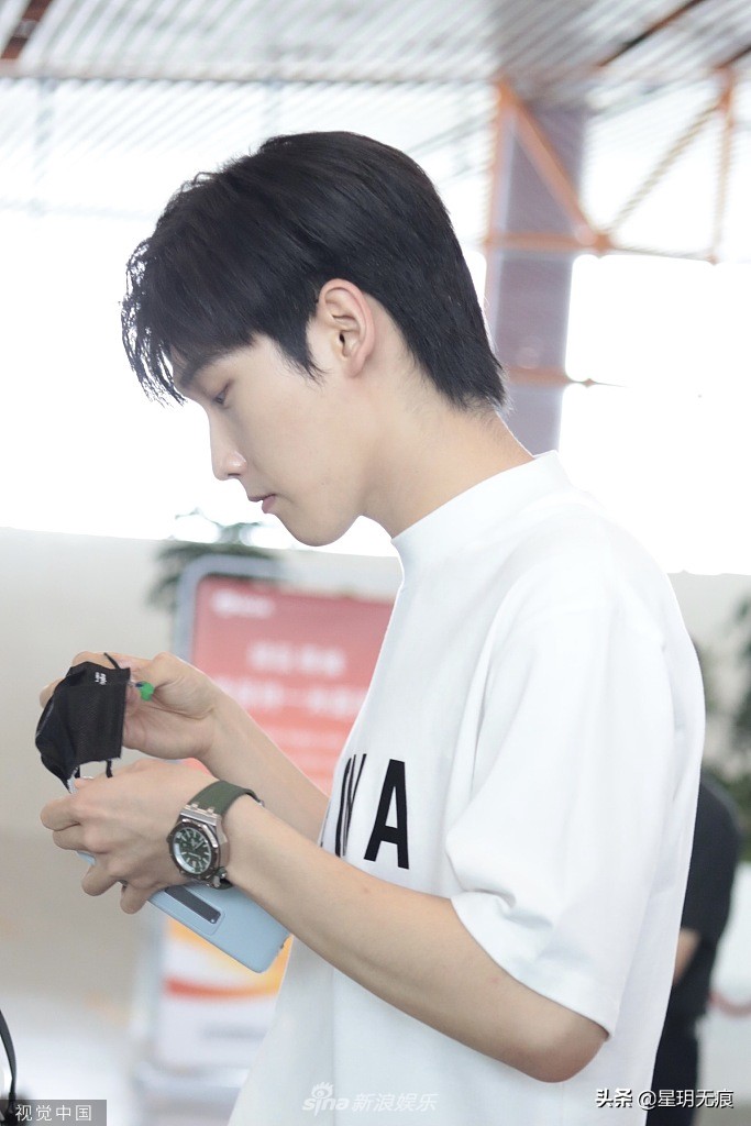 Xing Zhaolin's show reveals that the airport will lose 120 kilograms a ...