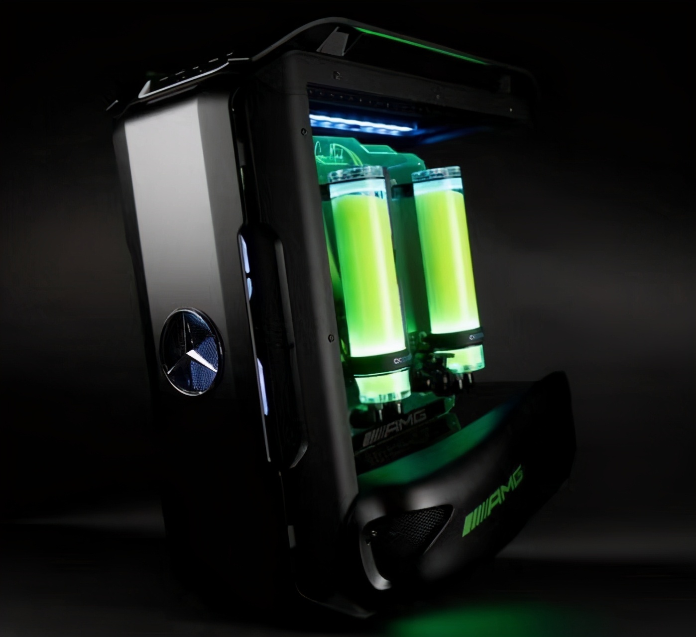 Mercedes-Benz AMG limited edition computer host? More than 20,000 yuan ...