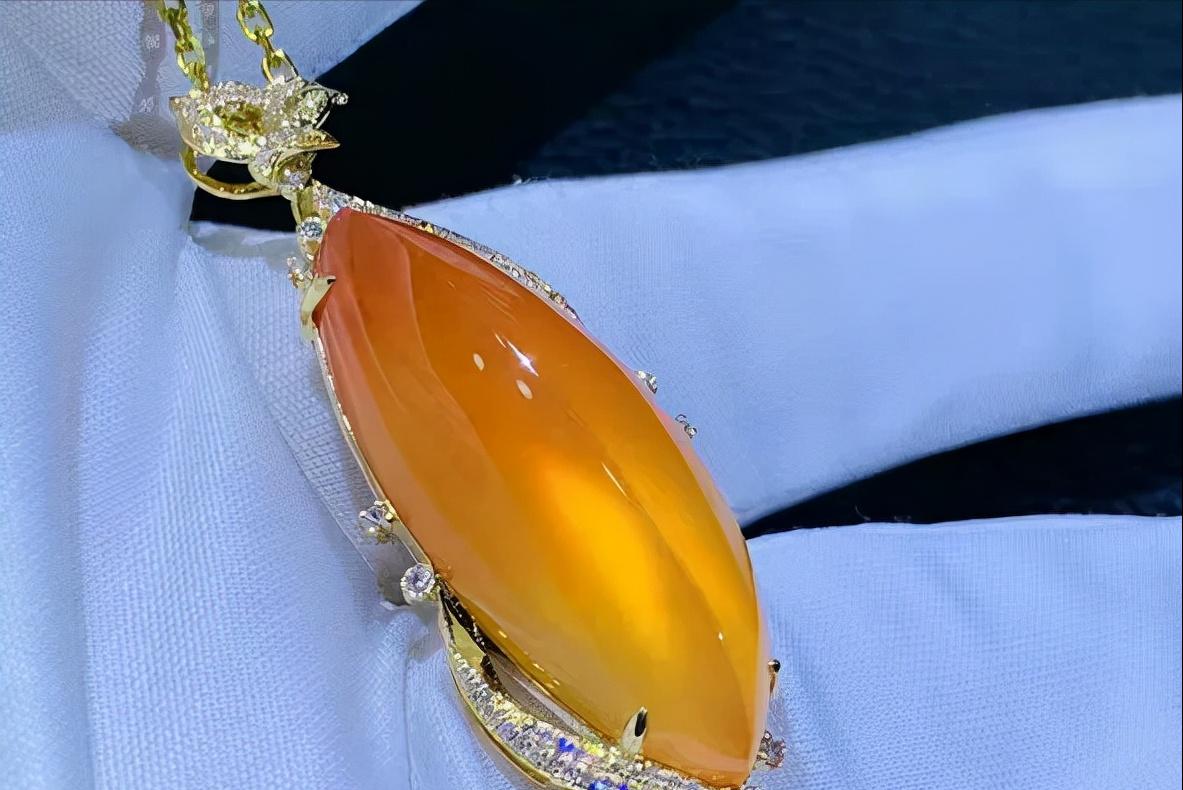 Unique gem light beauty - iNEWS