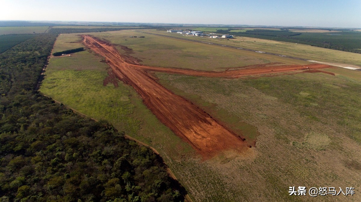 Embraer remains strong-C390 "Millennium" transport aircraft ...