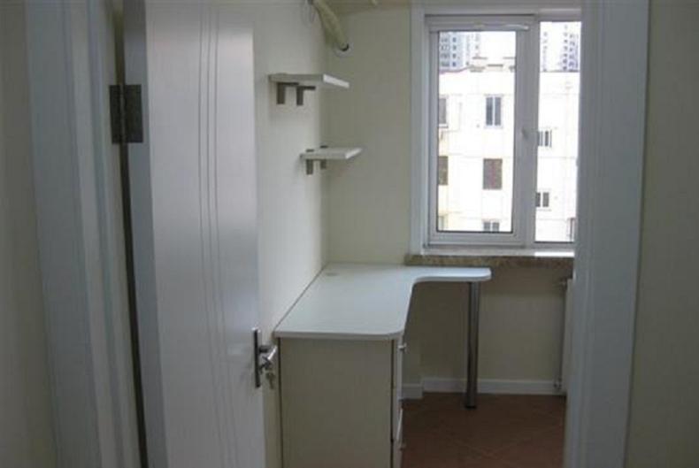 The 63-square-meter old house was refurbished and remodeled, and the ...