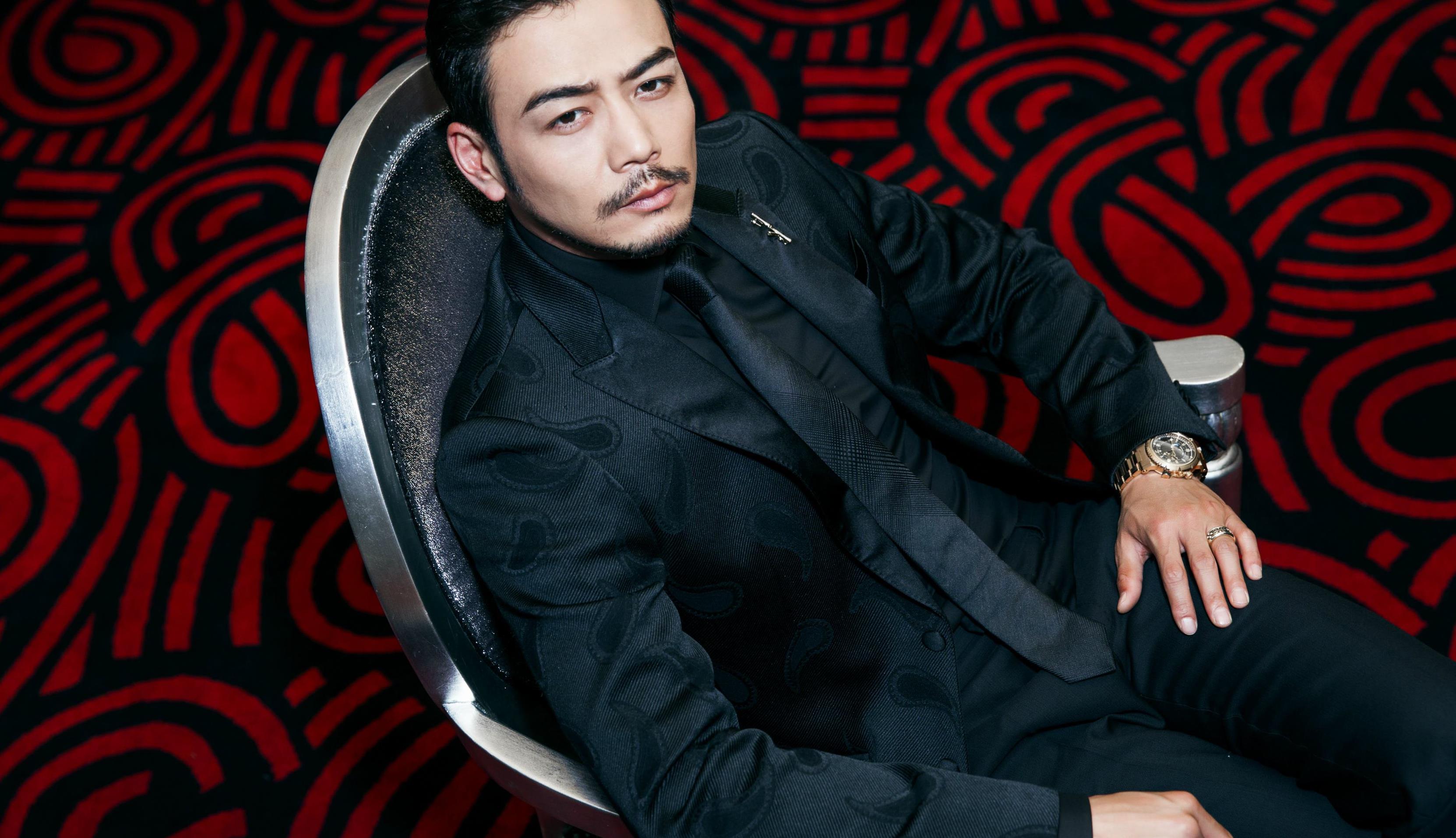 The central media criticized Yang Shuo, who had committed the crime ...