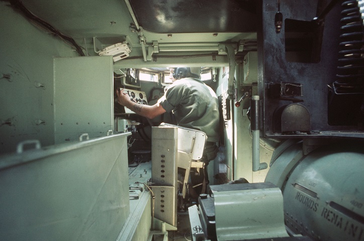 American M163 "Vulcan" self-propelled artillery - iNEWS