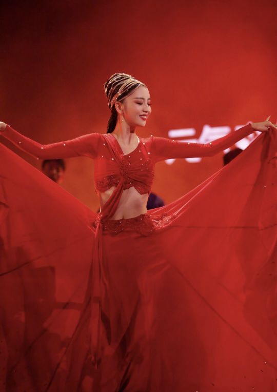 Tong Liya is amazing again, and the female group C debut is not too ...