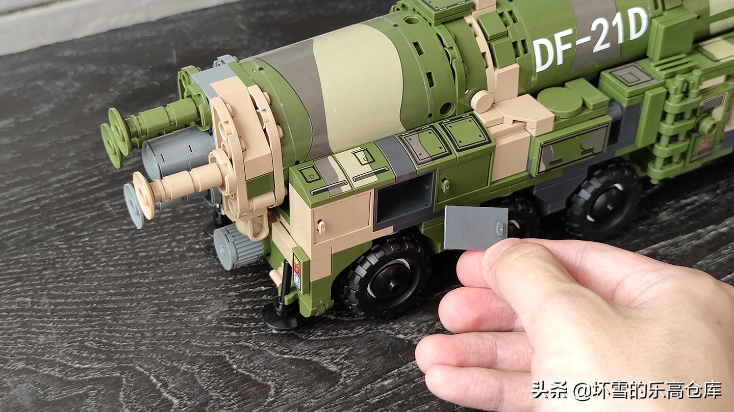 Dongfeng express car made of building blocks: Senbao building block DF ...