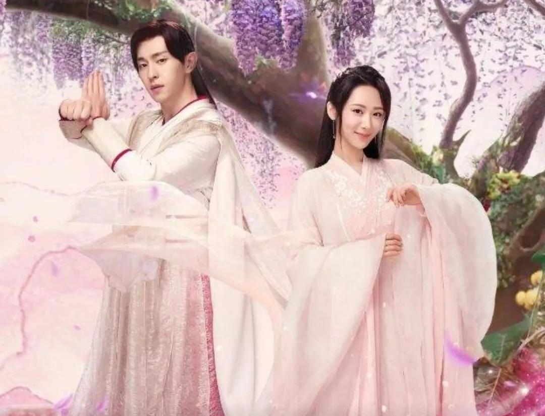 "Tong Yan couple" sprinkled sugar again!Yang Zi celebrated Li Xian's ...