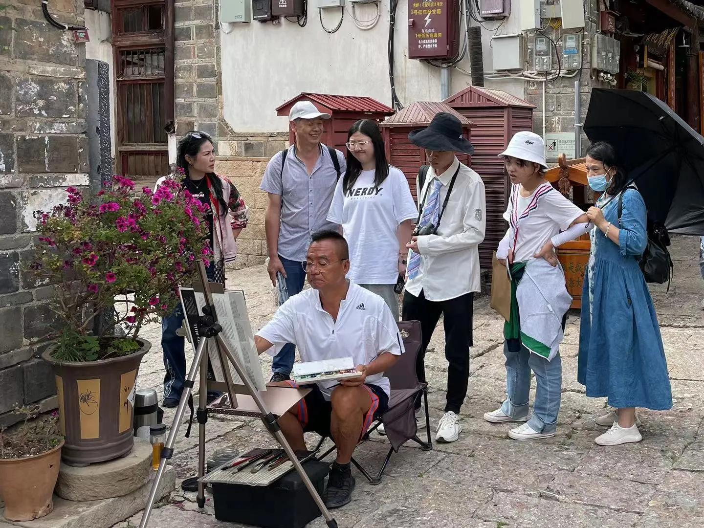 The east wind collects rain and the sun rises in Lijiang City, and Mr. Wu Tian's watercolor ...