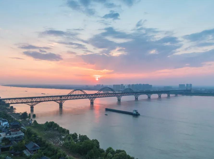 Xunyang in "Pipa Xing" - iNEWS