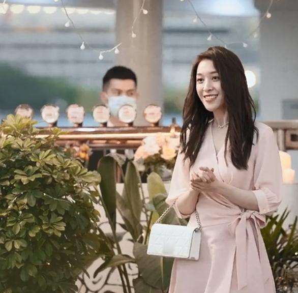 When meeting with female No. 5, Ma Dong pulled Chen Siming back to create opportunities for Deng ...