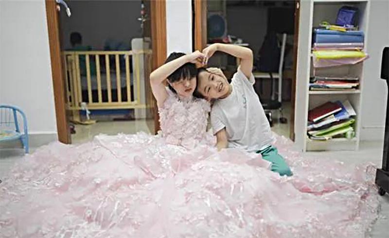 The piano miracle of an 11-year-old girl who is blind - iNEWS