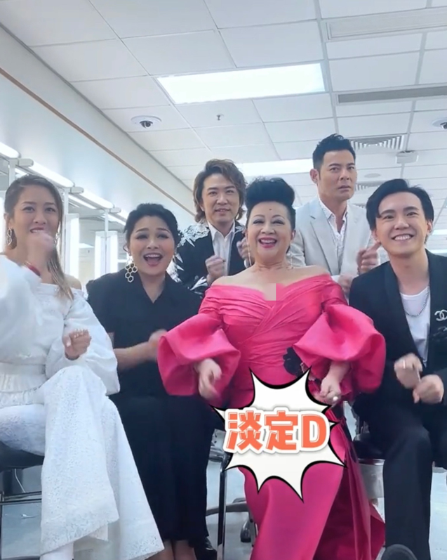 Xue Jiayan sits firmly in the c position, and Huang Zhixian is so cute ...