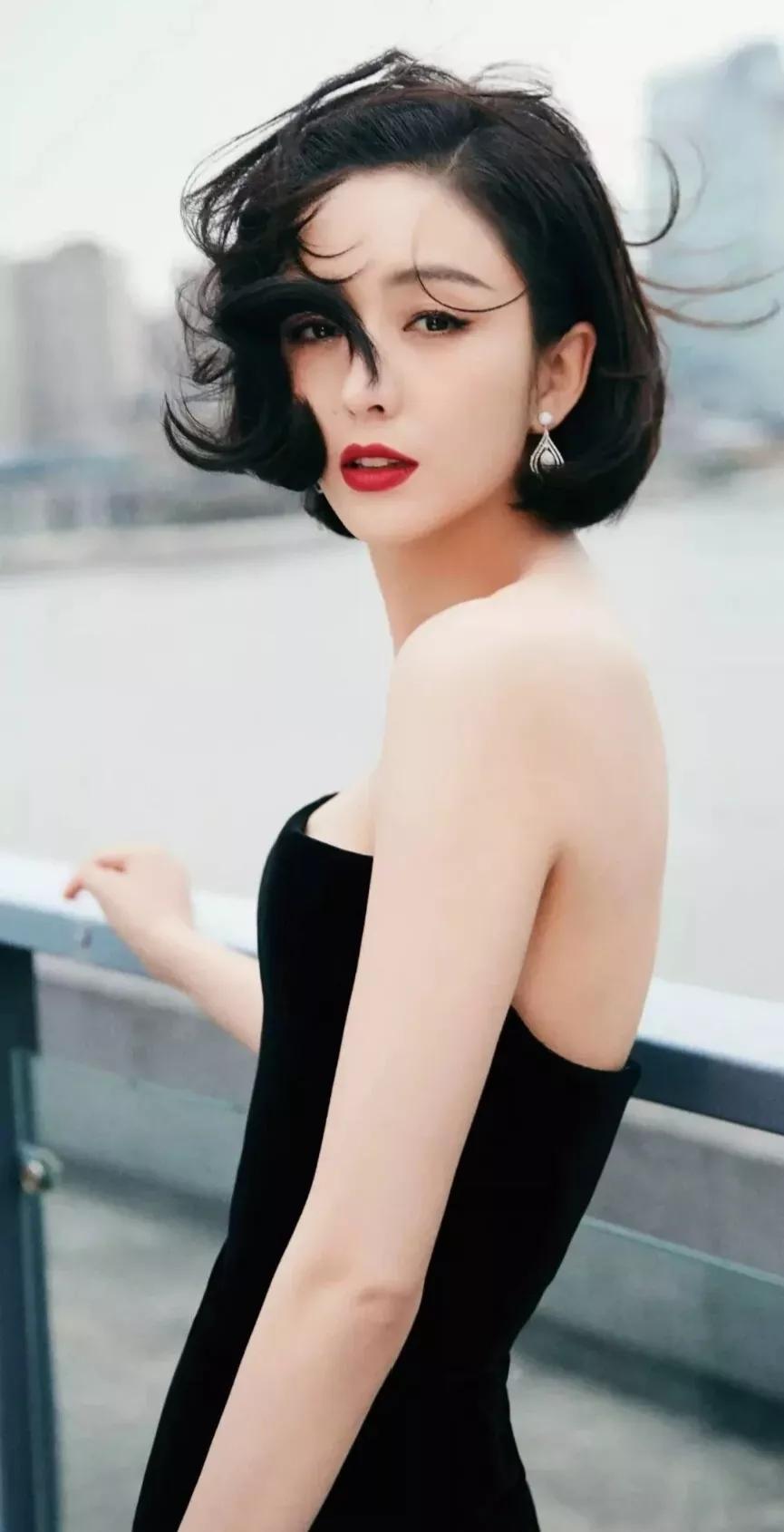 The Charm of Actress Yaya-Tong Liya - iNEWS