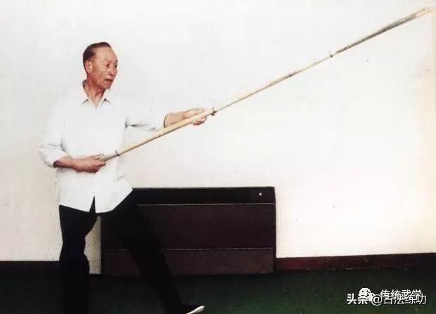 Taiji pole practice - iNEWS