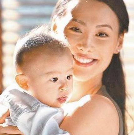 Li Ka-shing's mysterious eldest grandson is rarely exposed, and he is ...