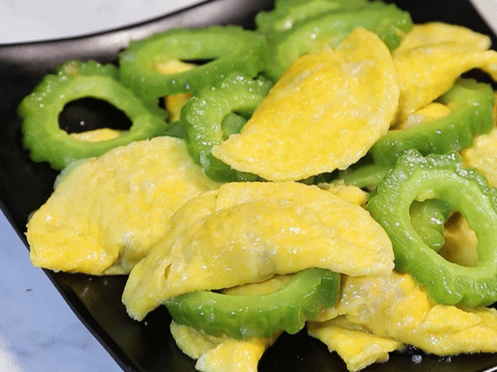 Weight Loss Guide "Bitter Gourd Egg Dumplings" - iNEWS