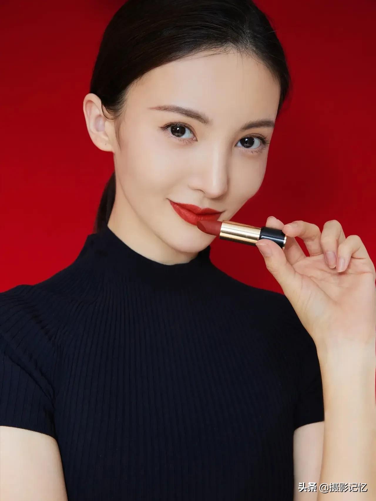 Jin Chen: Red lips and flames, jade skin like snow - iMedia