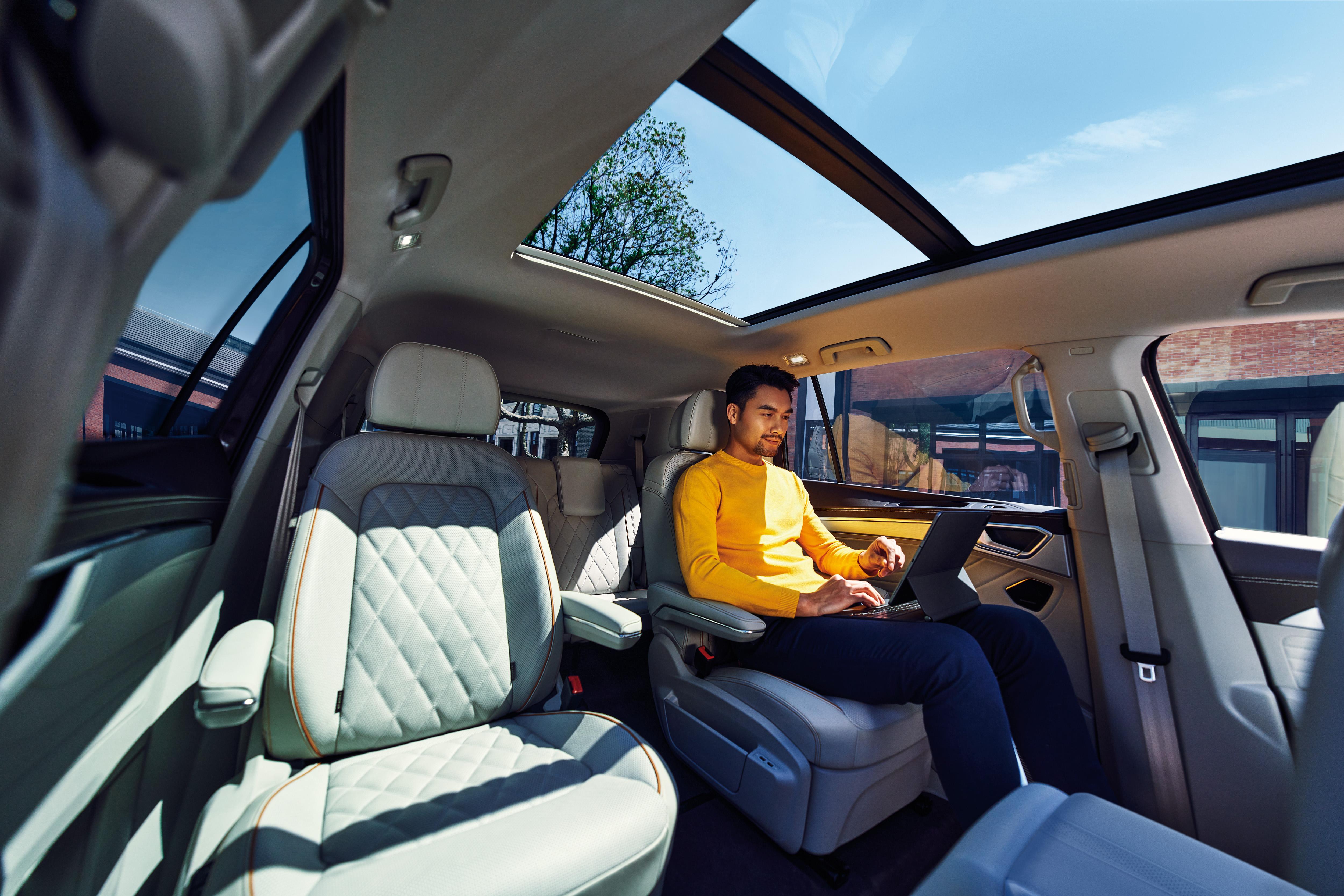 The luxury FAW-Volkswagen Lanjing endorsed by Yu Hewei goes on sale on ...