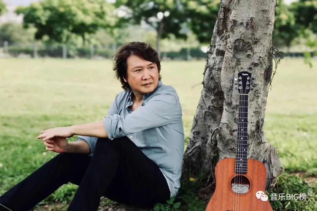 Singing and composing veteran Zhou Zhiping with his new album "Middle ...